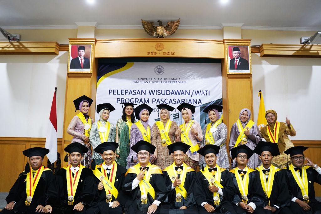 Pelepasan 23 Wisudawan FTP Program Pascasarjana Setelah Dua Tahun Vakum akibat Pandemi COVID-19 ...