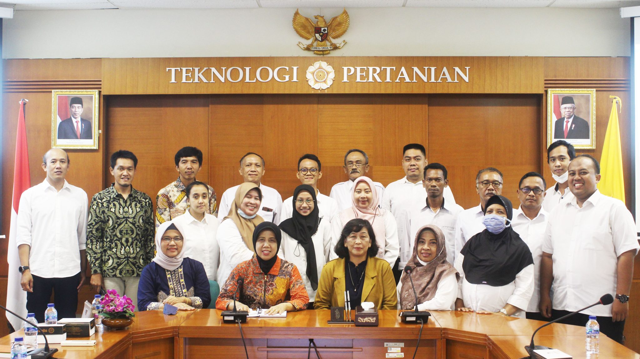 Sharing Knowledge dan Inisiasi Kerja Sama Fasilkom UPN “Veteran” Jawa ...