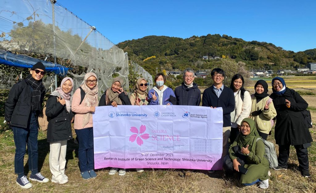 Partisipasi Dosen dan Mahasiswa Pasca Sarjana Departemen TPHP pada ...