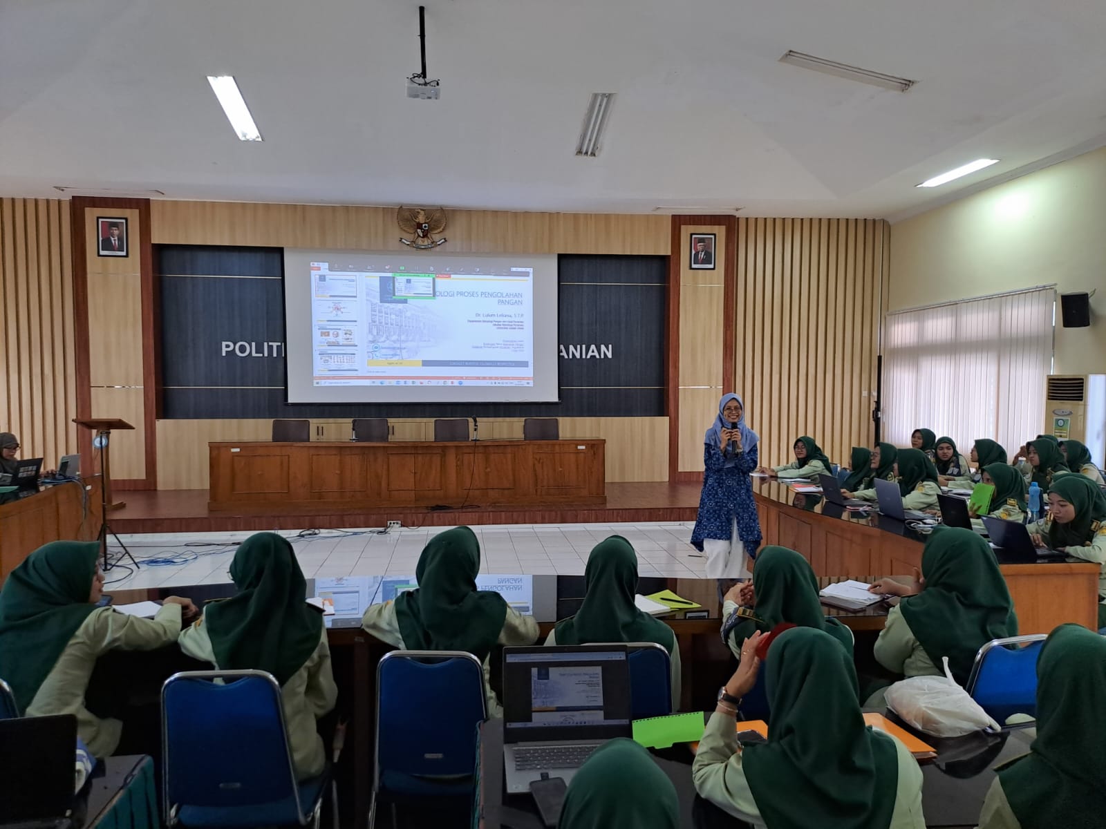 Dr. Lulum Leliana, FTP UGM Berikan Bimbingan Teknis Keamanan Pangan di ...