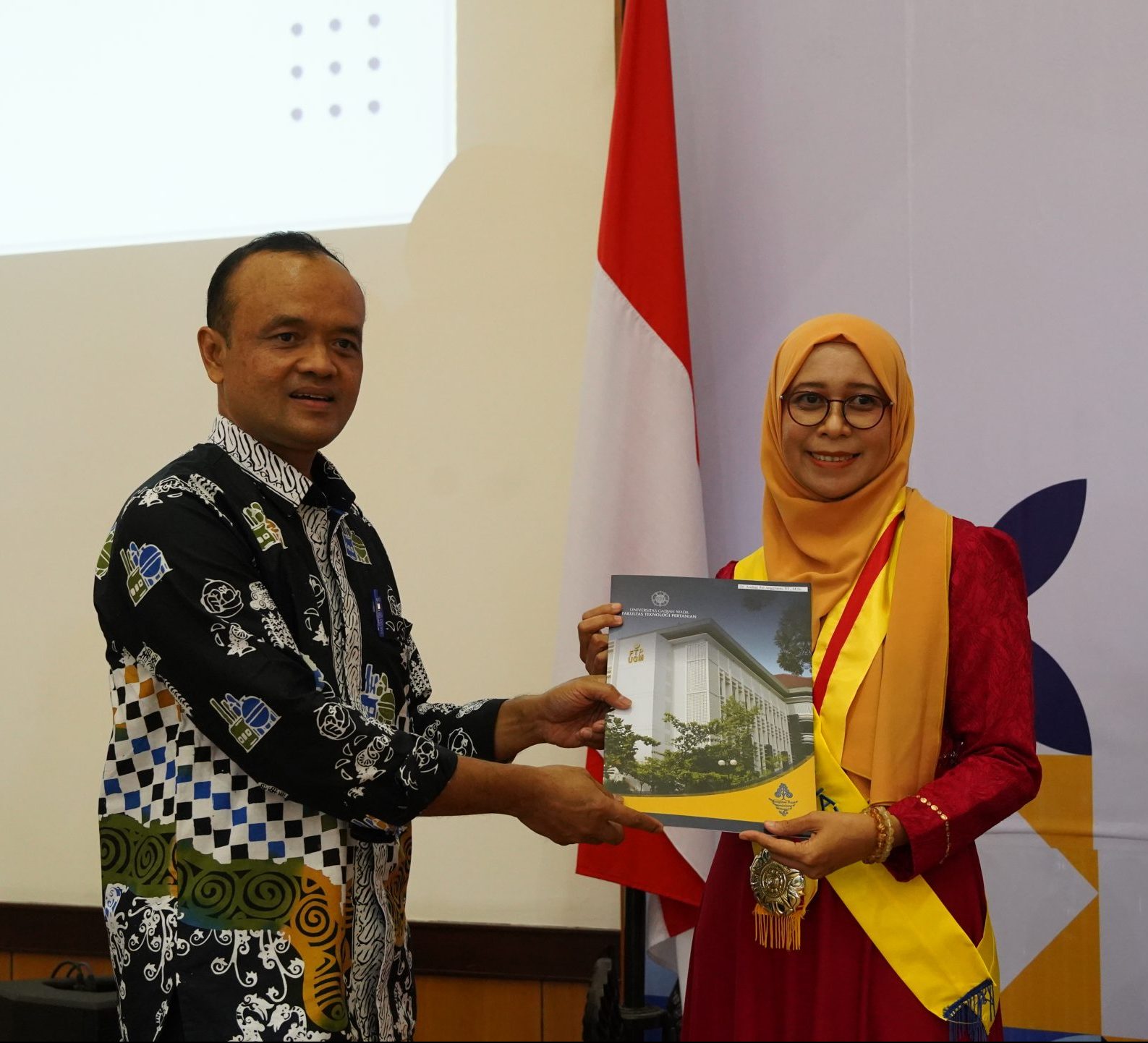 FTP UGM Wisuda 29 Lulusan Pascasarjana di Periode I Tahun Akademik 2024 ...